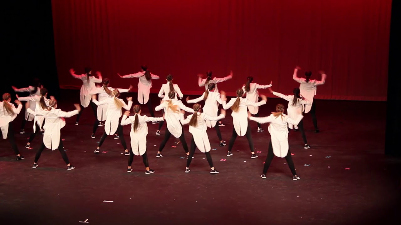 Circus Recital 2019 - YouTube