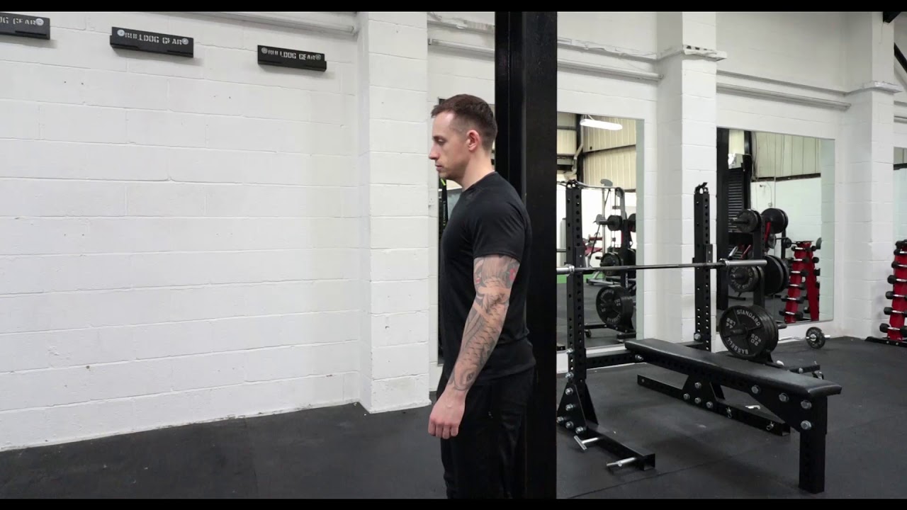 Doorway front deltoid stretch - YouTube