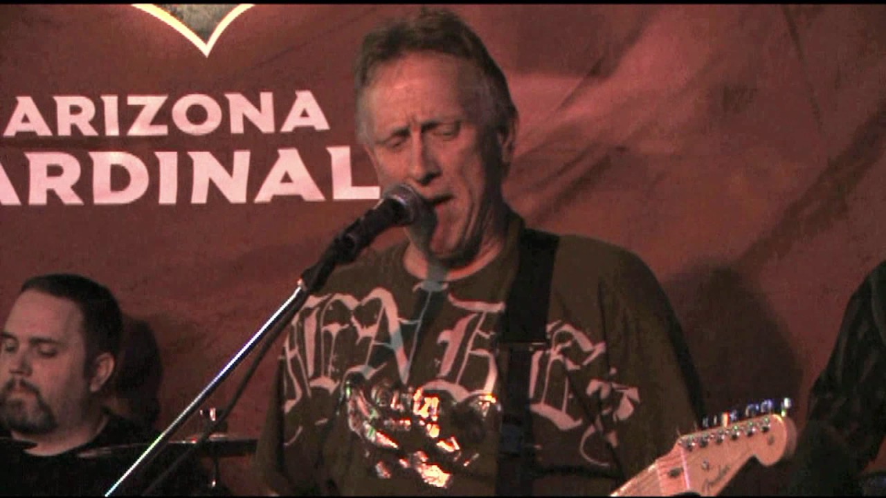 Mike and Rick Sing A couple - YouTube