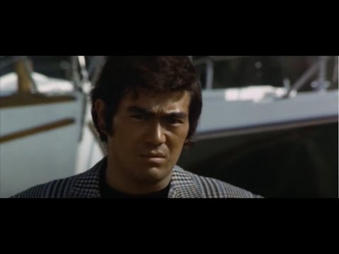 Sonny Chiba makes an epic entrance (Bodyguard Kiba, 1973)