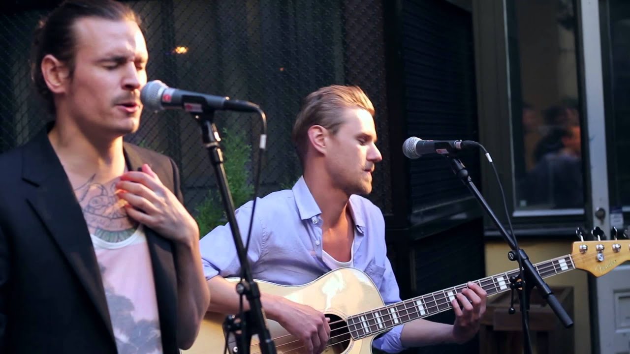 Jack Moy & Glöden - Hold Your Head Up (Live) - YouTube