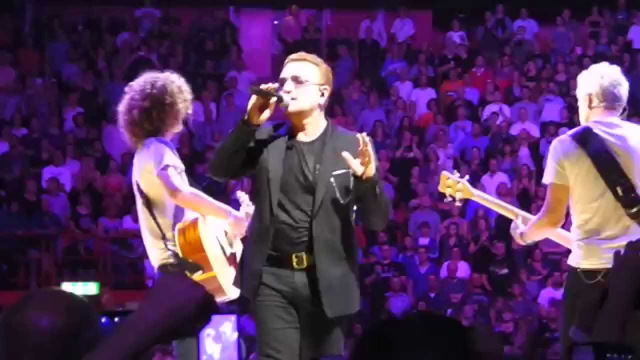 U2 - Angel Of Harlem // Live @Globe Arena, Stockholm 2015-09-17 - YouTube