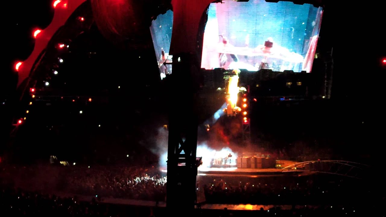 U2 in Denver 2011 - Where The Streets Have No Name - YouTube