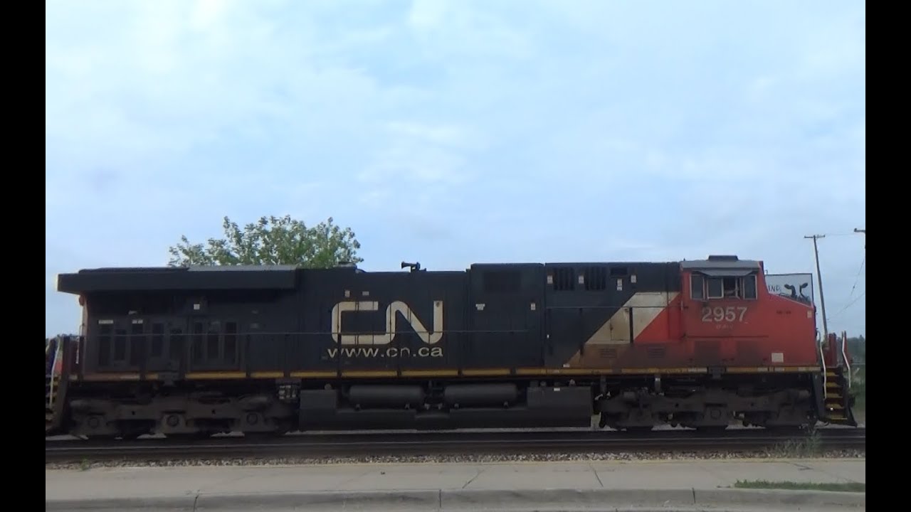CN 2957 & CN 3203 Leading A Mixed Freight Train Westbound Battle Creek Michigan 6/18/25 - YouTube