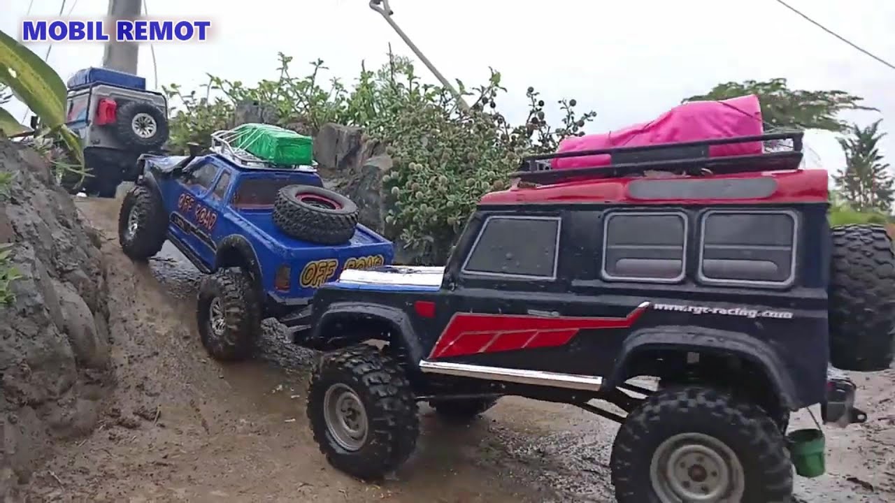 Mobil Remot Rc Offroad Jeep 4x4 Land Rover Doubel Cab Melewati Jalan ...
