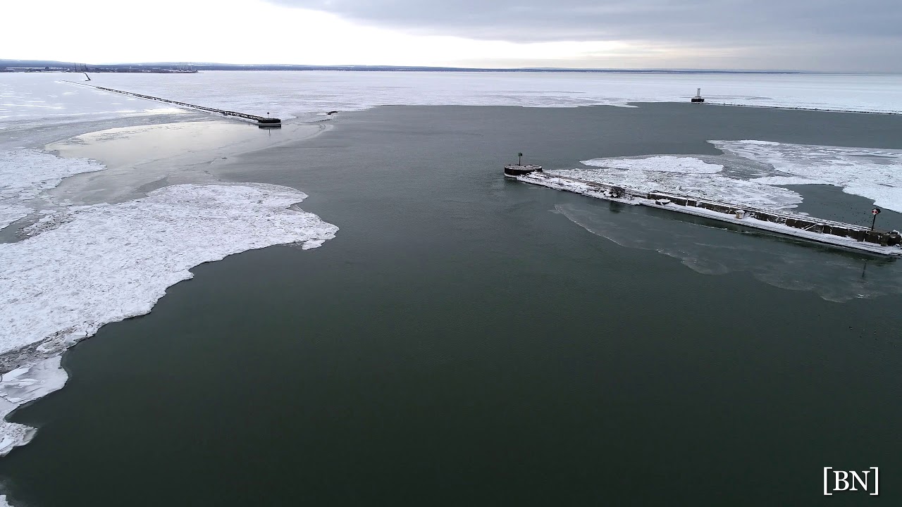 Lake Erie ice - YouTube