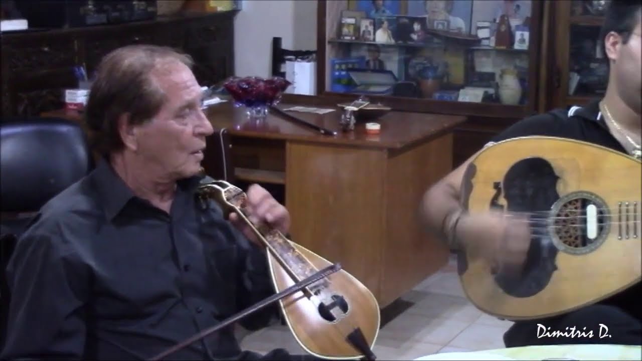 Λίγα λόγια για τη Κρητική λύρα... - YouTube