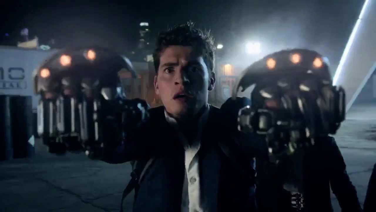 Runaways 1x10 The Pride members fight their children - YouTube