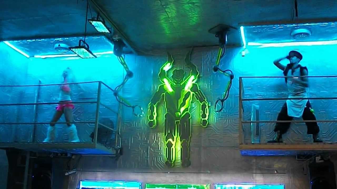 Cyberdog dancers celebrations of Prince Charles and Princess Kate - YouTube