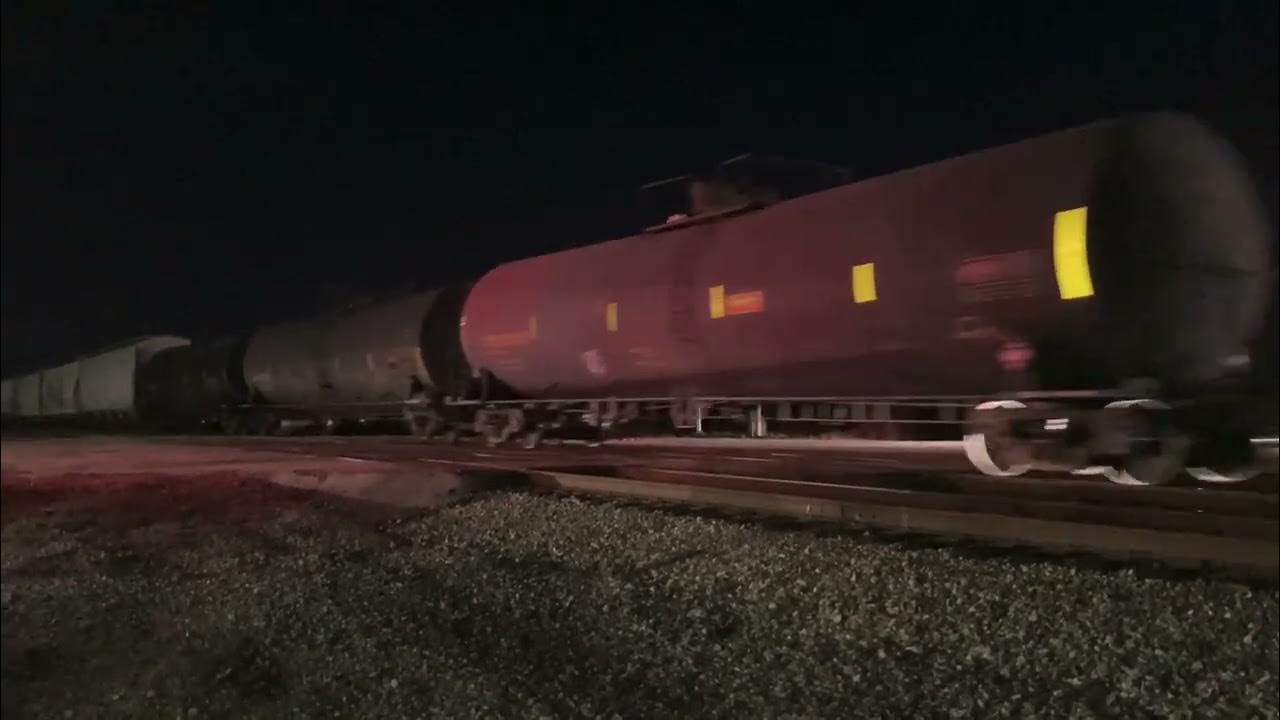 CSX 5115 Leads Long CSX M410 NB Manifest Train With Mid Train DPU Alright 716 Axles Florence SC ...