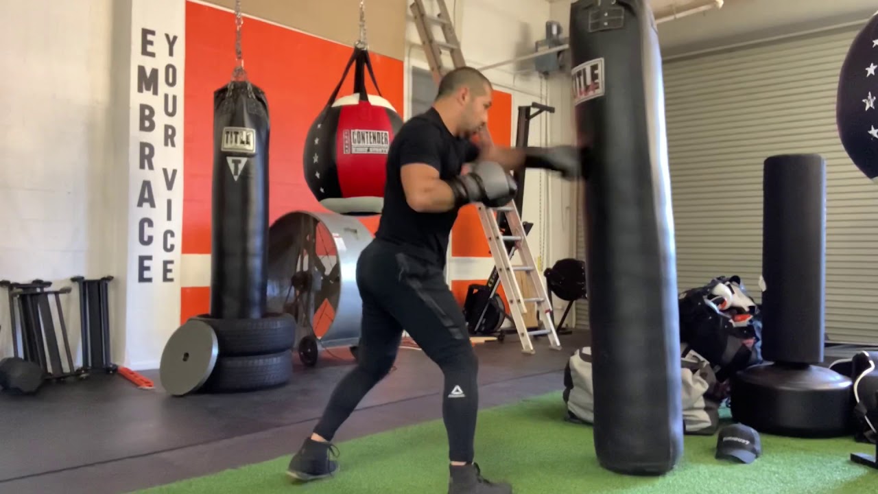 Boxing fitness class sample or ideas for boxing at home - YouTube