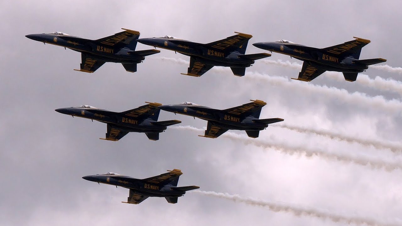EAA AirVenture 2024 - US Navy Blue Angels - YouTube