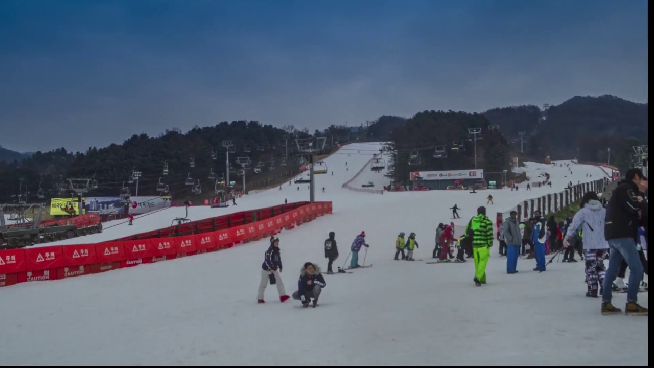 Bears town ski resort - YouTube