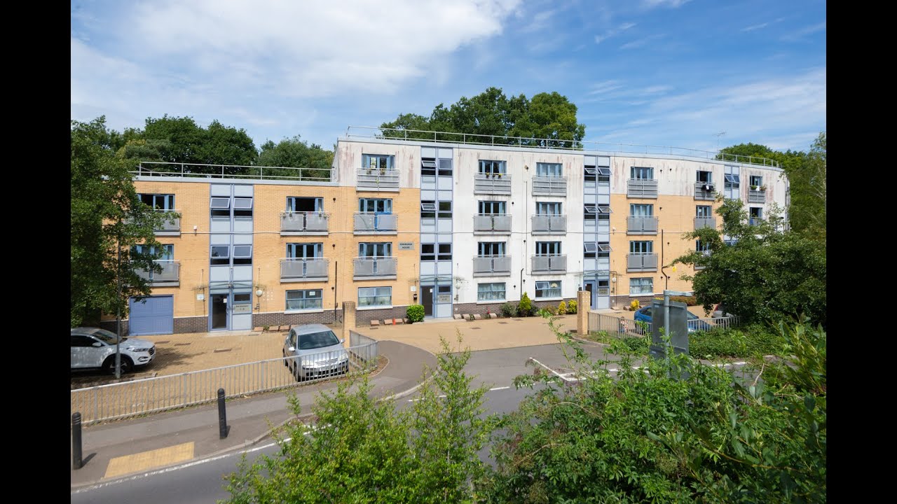 Edinburgh House, Crawley - Video Tour - YouTube