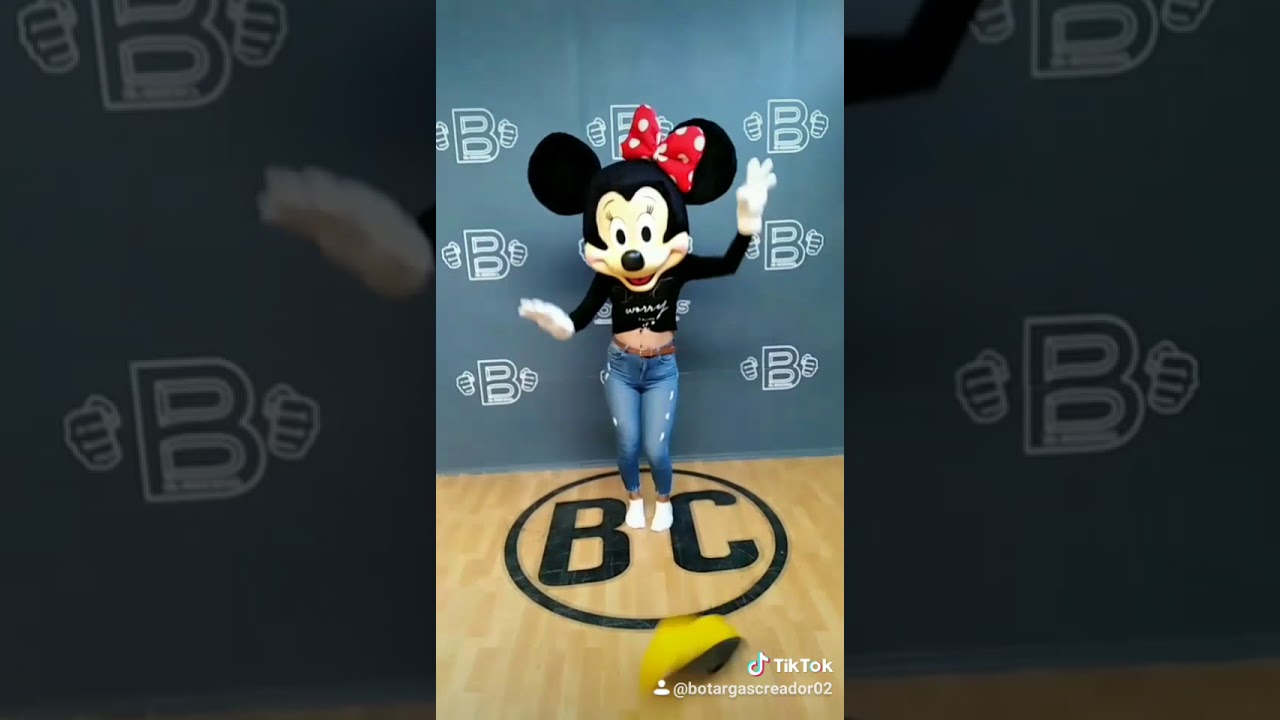 BOTARGA DE MINNIE MOUSE HACIENDO EL #MATILDACHALLENGE - YouTube