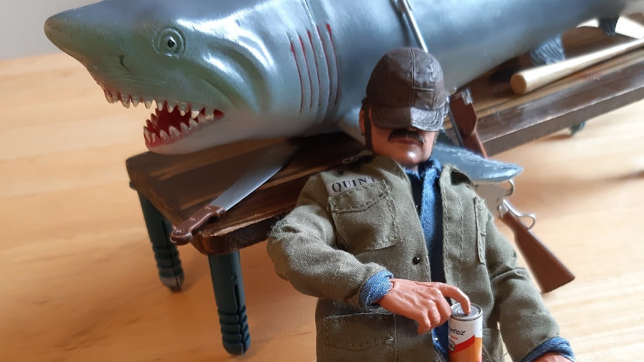 NECA Retrocloth Jaws Quint figure review - YouTube