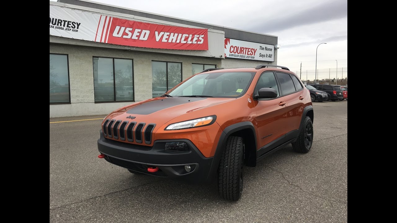 2015 Jeep Cherokee | Trailhawk | Mango Tango Pearlcoat | Courtesy ...
