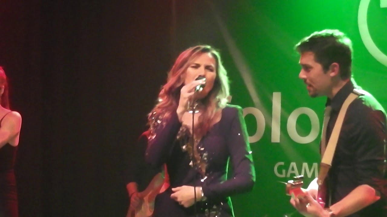 Aleksandra Radovic - Ljubavi moja LIVE - YouTube