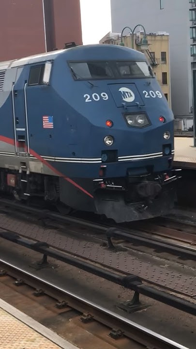 MNR 209 Passes Harlem in Push-Pull Service With Cab Car 6309 Leading #train #railroad # ...
