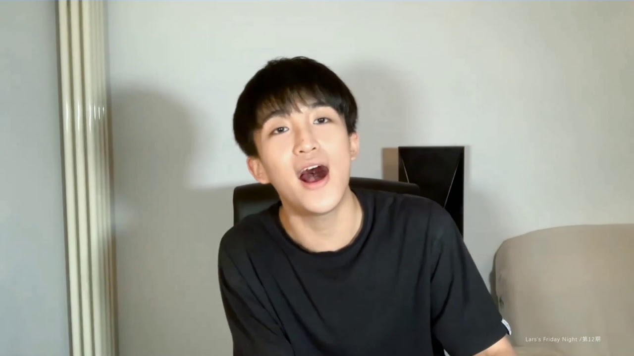 【黄子弘凡LFN】《雪花的快乐》纯享版（cover by Lars Huang） - YouTube