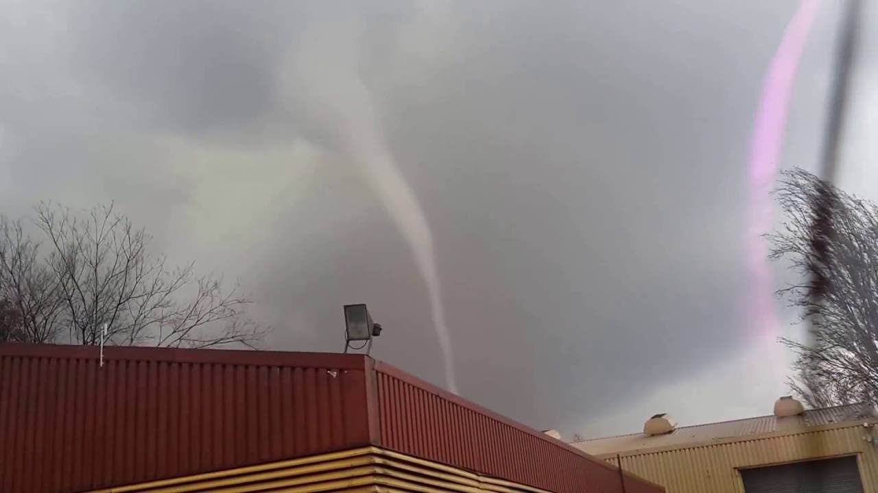 Tornado hits midrand south africa - YouTube