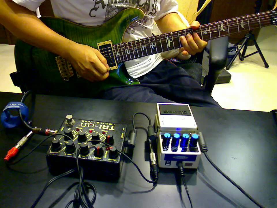 Boss DD-3 Keeley Mod Demonstration - YouTube