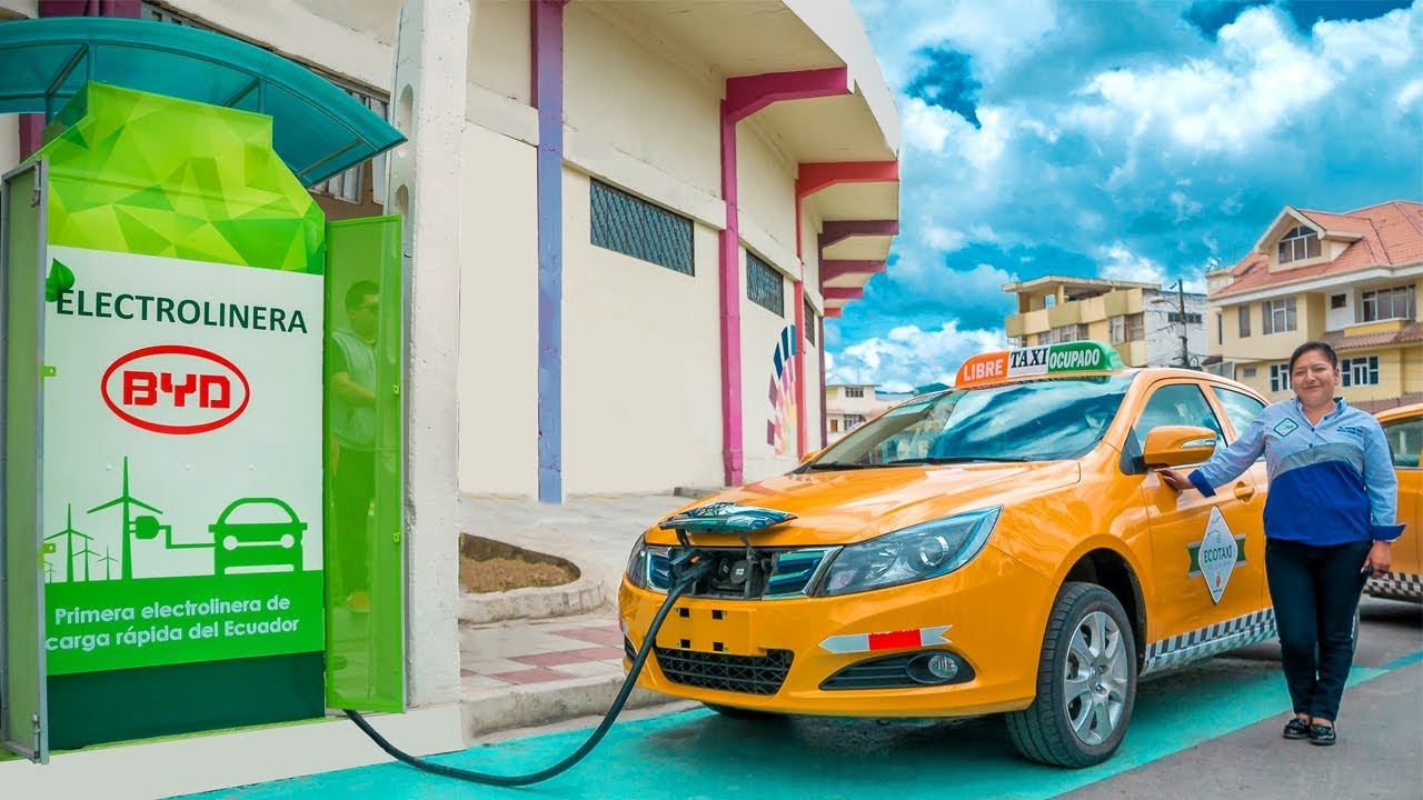 Inauguración de electrolineras en Loja - YouTube