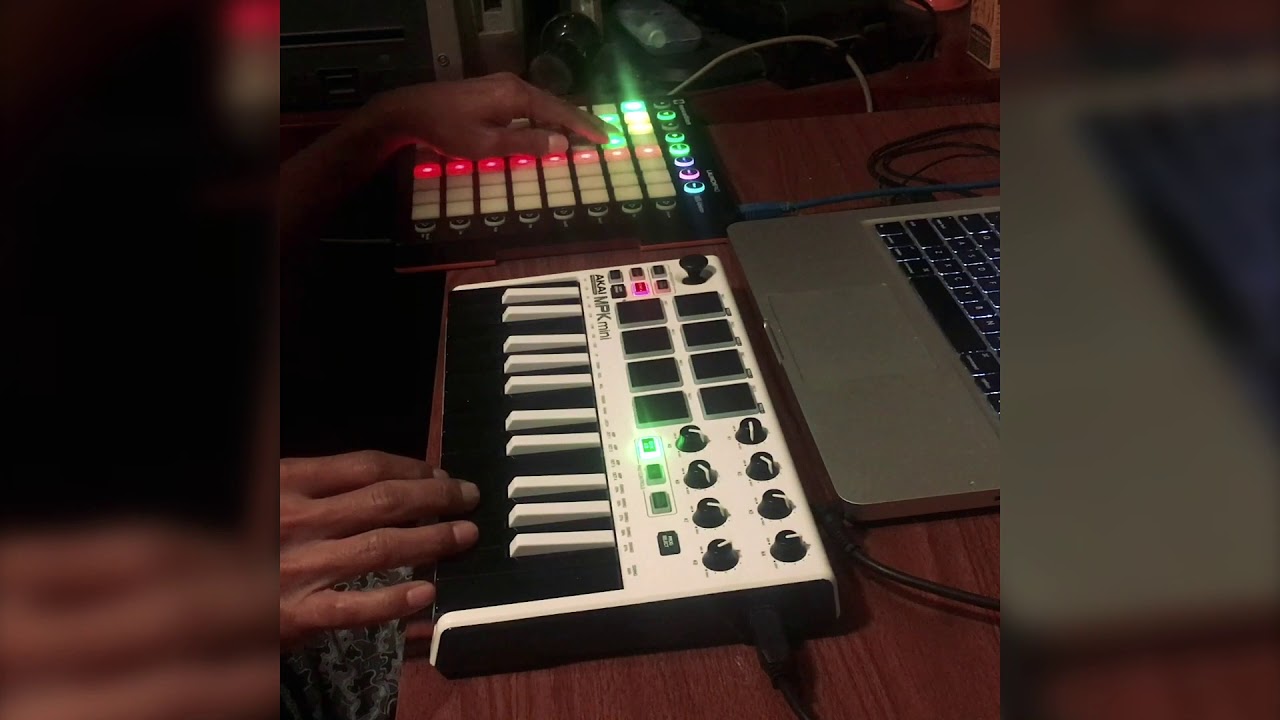 Beat Making Live Looping Ableton with AKAI MPK mini MK2 vs Launchpad ...
