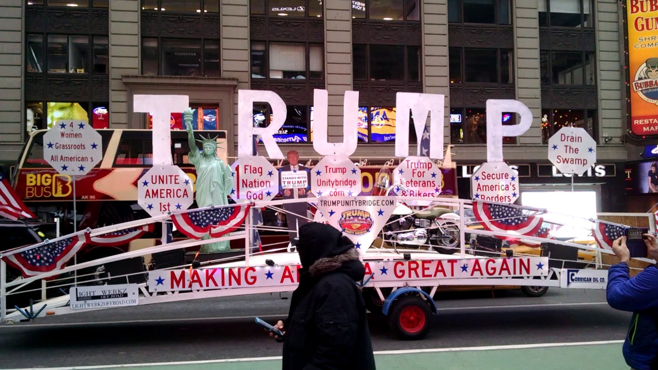 Trump float on 43rd and 7th Ave. in Times Square - YouTube