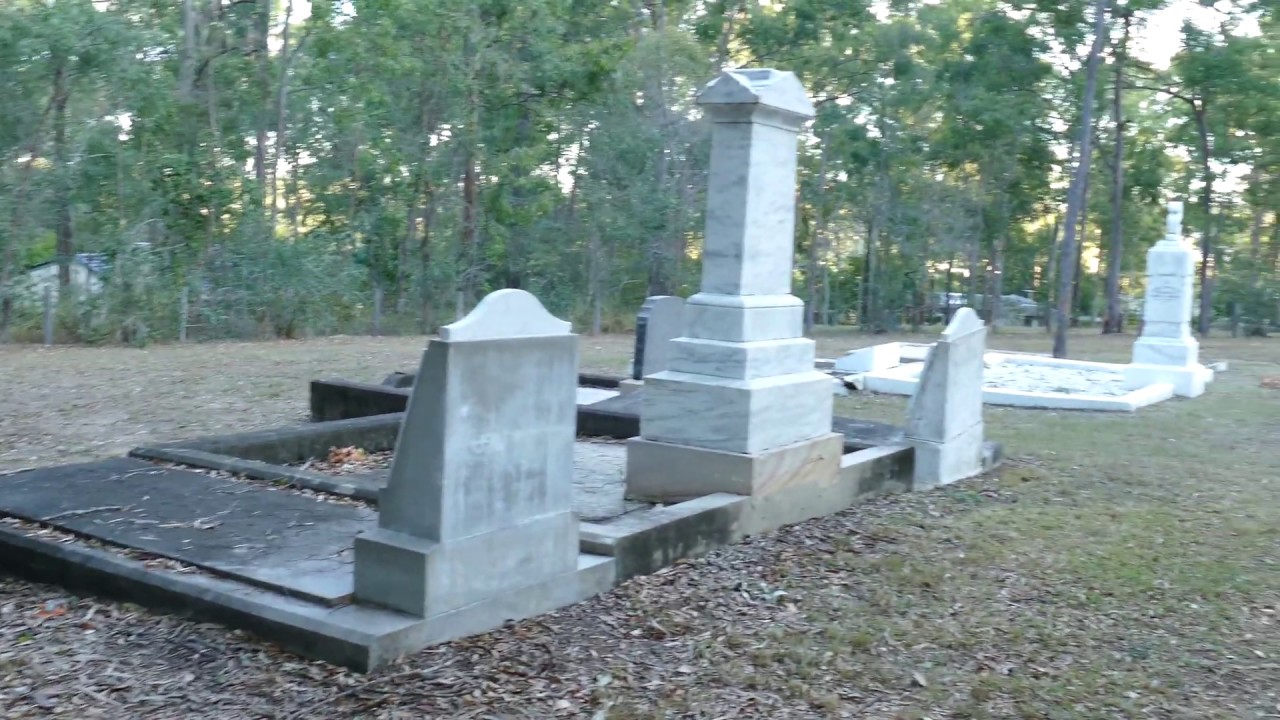 Moggill Cemetery Graveyard Urban Exploration - YouTube