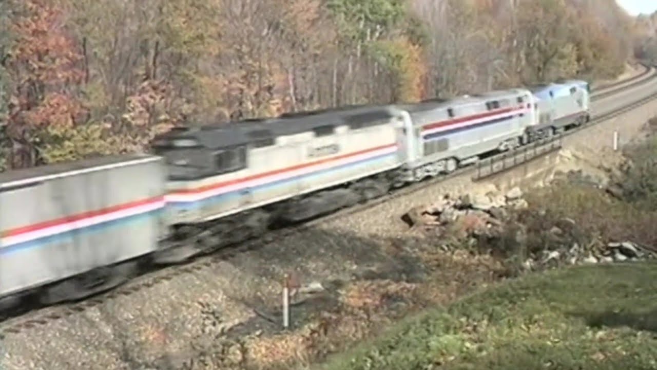 Amtrak - The Three Rivers at Various Locations Ft SD80MAC Helper Set ...