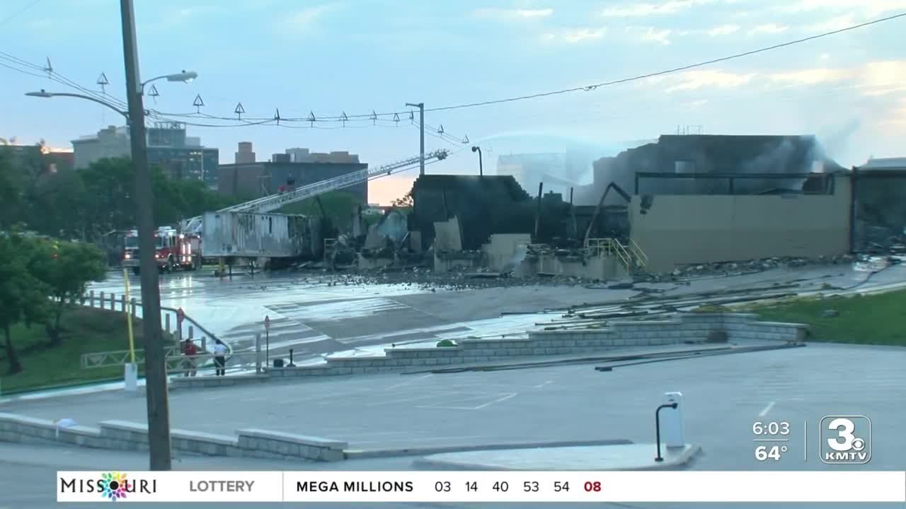 Nox-Crete structure fire prompts evacuations - YouTube