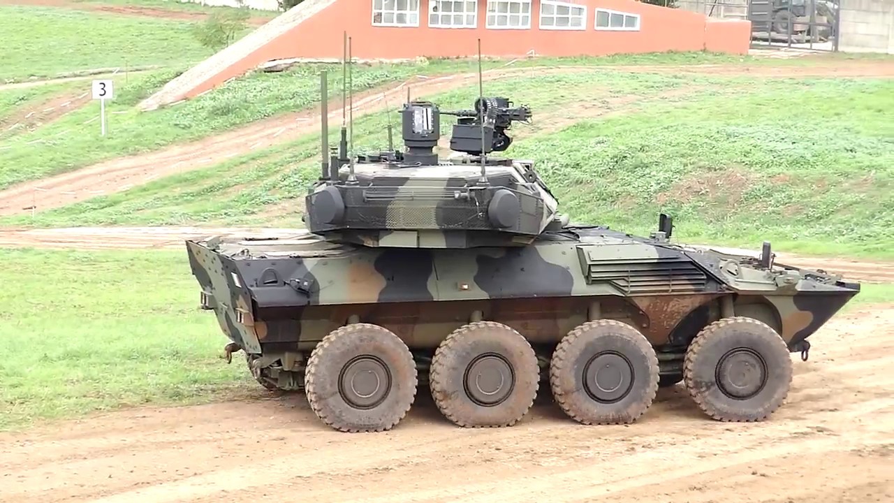 Presentazione dinamica CENTAURO II - YouTube