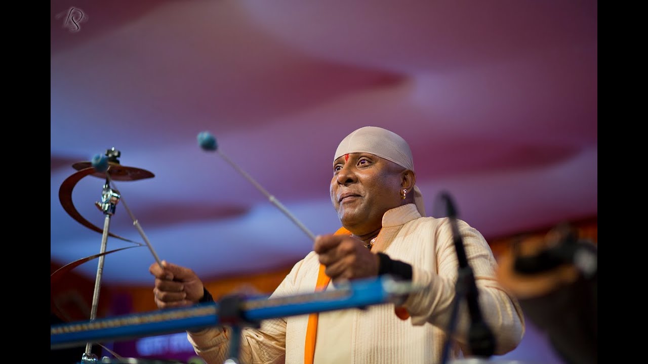Mesmerising Performance by Sivamani - YouTube