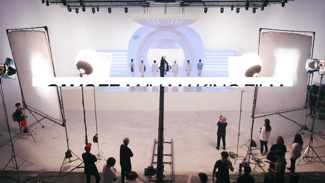 온앤오프 (ONF) - ON/OFF (MV Making Film) - YouTube