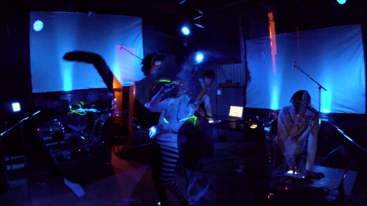 Amazing Mono - Ty nedovolna (Live Video) - YouTube