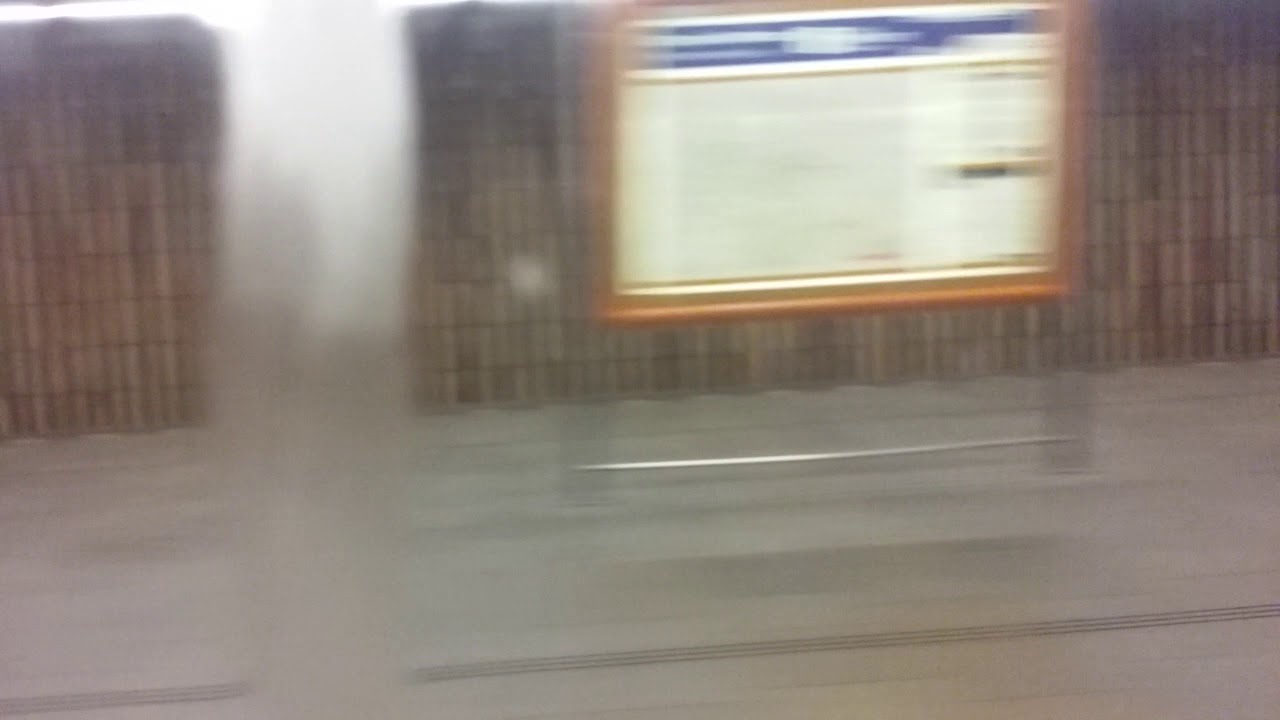 Metro Linky C Chodov - YouTube