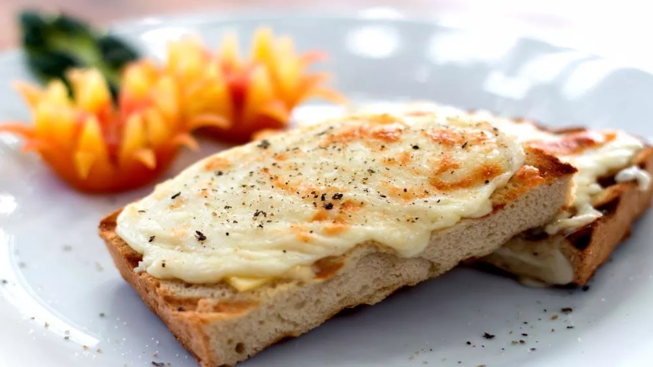 Recette : Tartine au fromage frais, jambon et emmental - YouTube