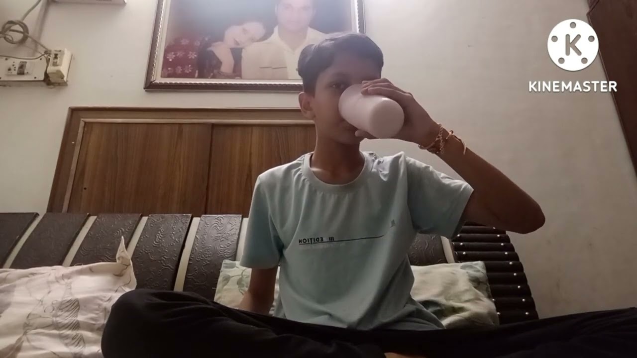MILK DRINKING CHALLENGE IN 20 SECOND | HUNGRY BOY | FOOD CHALLENGE ...