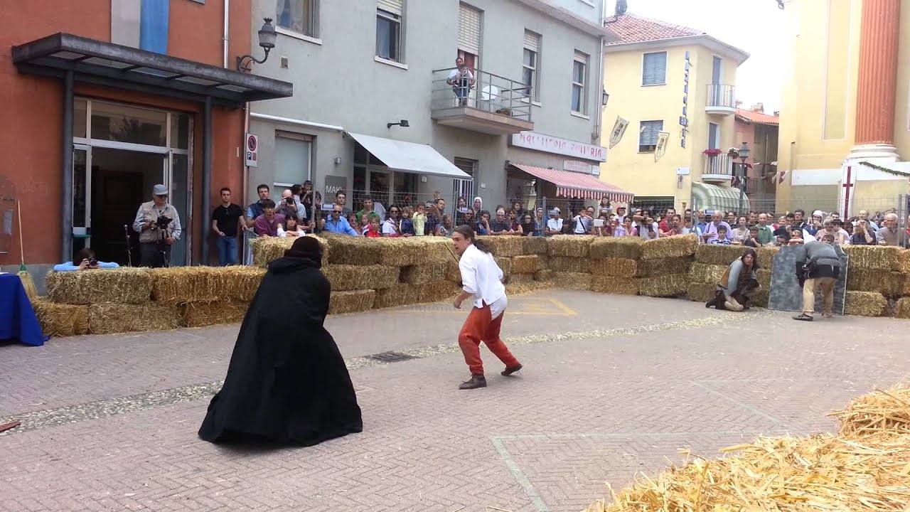 Chevaliers de Arpitan ,Pavone 2013 - YouTube