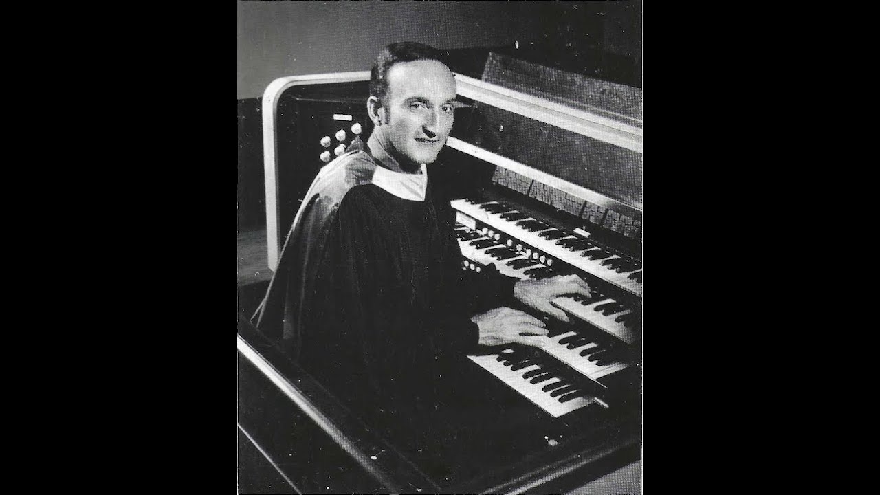 Improvisation on "Old 100th" | Robert C. Bennett - YouTube