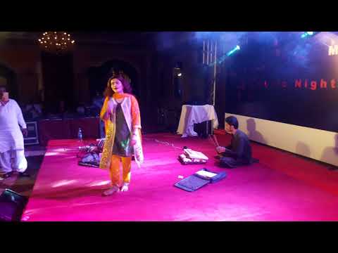 Mila naseeban ja singer Nighat naz
