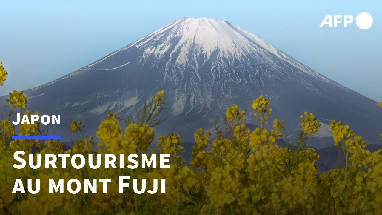 Le mont Fuji face à l'éruption du surtourisme | AFP - YouTube