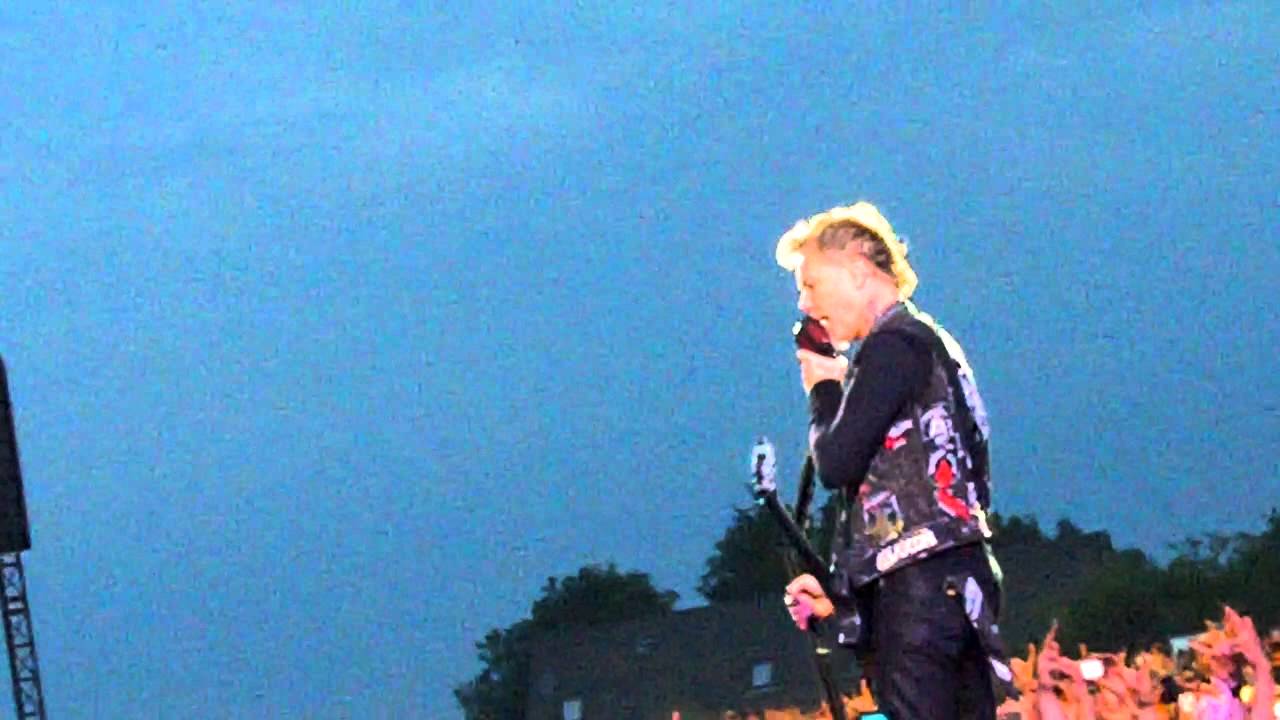James joking)) - METALLICA, Horsens 2012 HD - YouTube