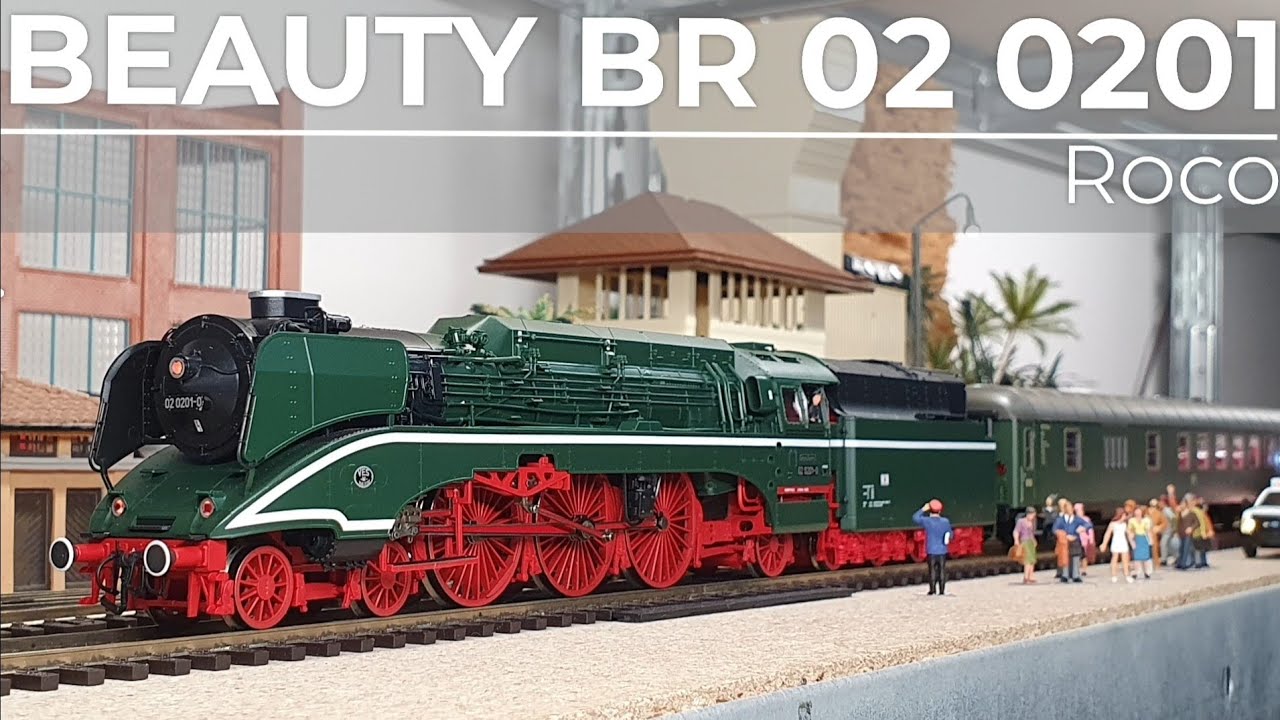 Beautiful BR 02 0201 from Roco - YouTube