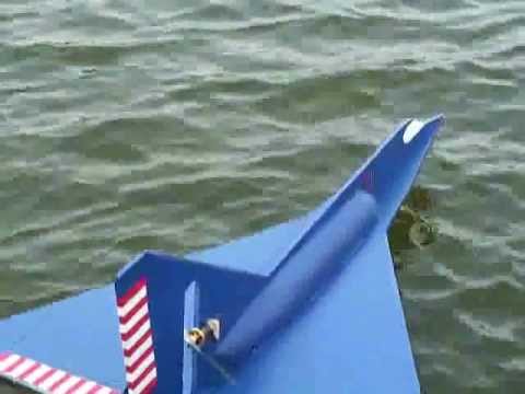 RC foamie Sea Darts (mini and Home Depot giant) flown by Otto ...