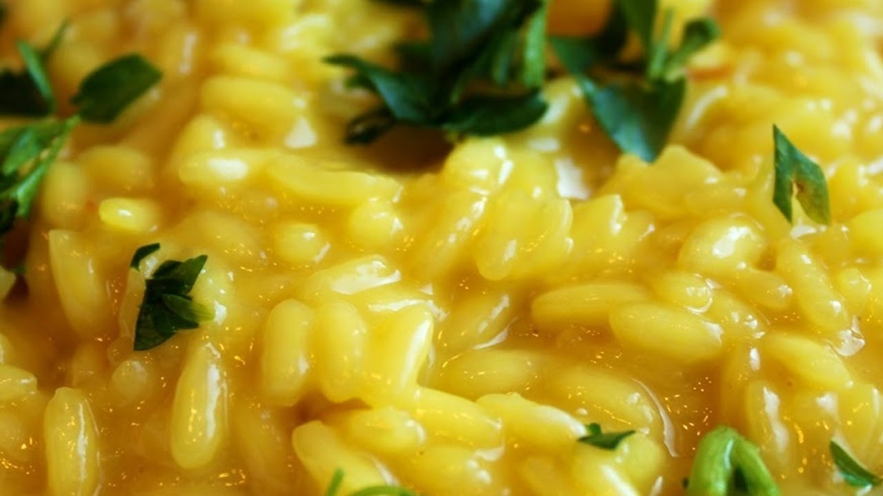 RISOTTO ALLA MILANESE IN 1 MINUTO | FoodVlogger - YouTube