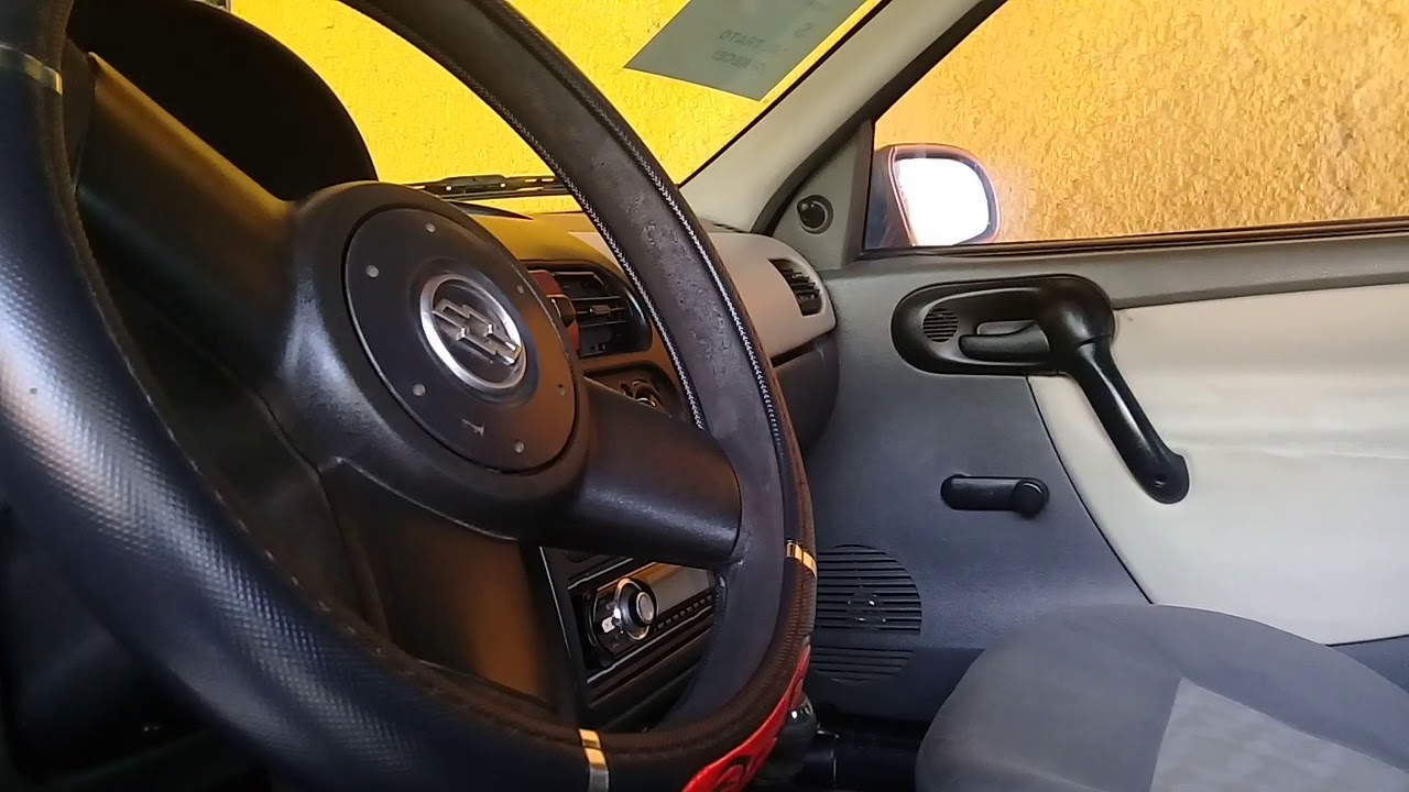 CHEVY C2 HATCHBACK 2004 - YouTube