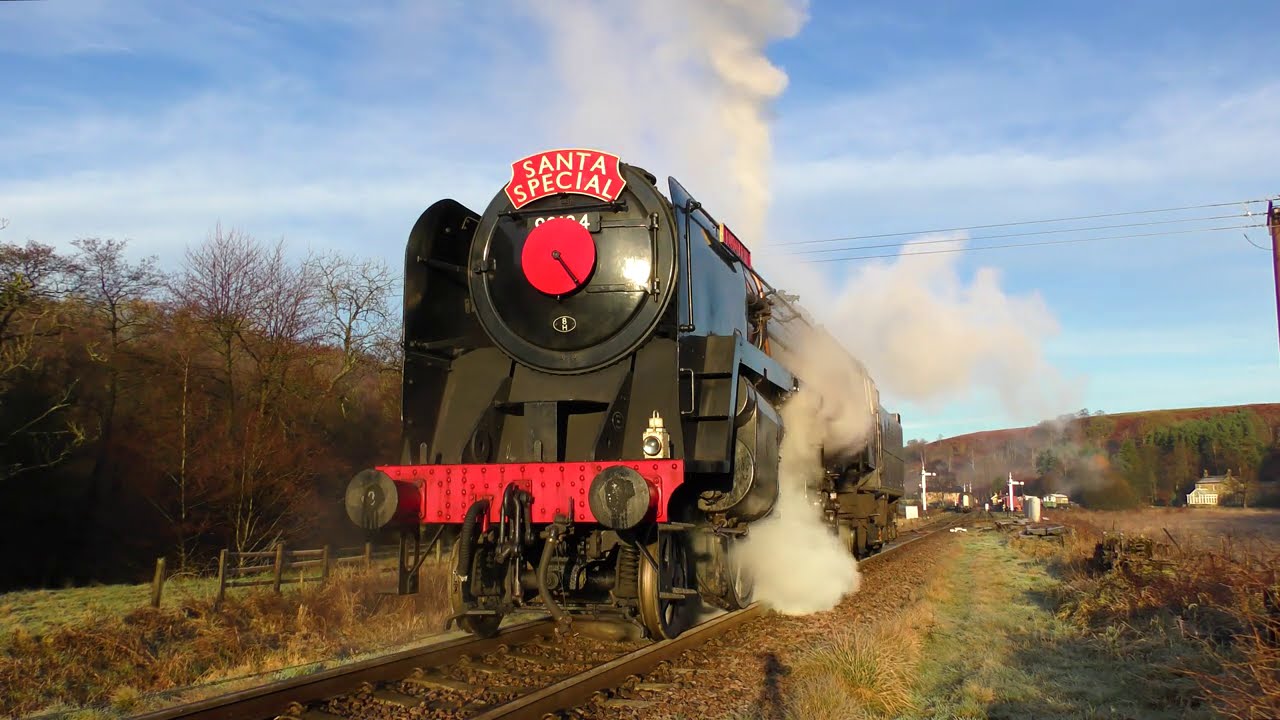 NYMR - 9F No. 92134 at Levisham in the early morning sun on the Santa ...