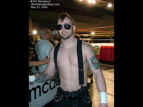 Adam Thornstowe of Reno Scum in Portland Wrestling - YouTube